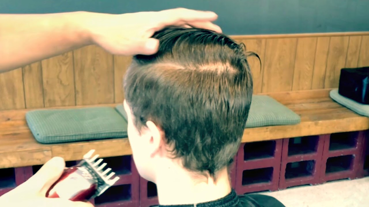 Barber Straight razor shaves fade - YouTube