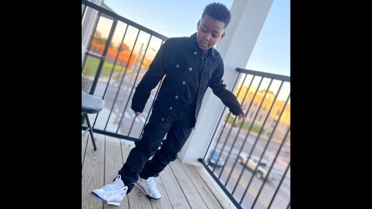 Alexandria Adams Live Stream - YouTube