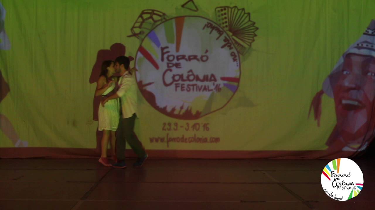 Arthur & Jessica - Forró de Colônia 2016 - YouTube