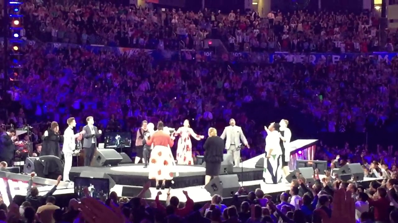 NAYC 2015 - Lee Stoneking Friday Night "Prayer Roar" - YouTube