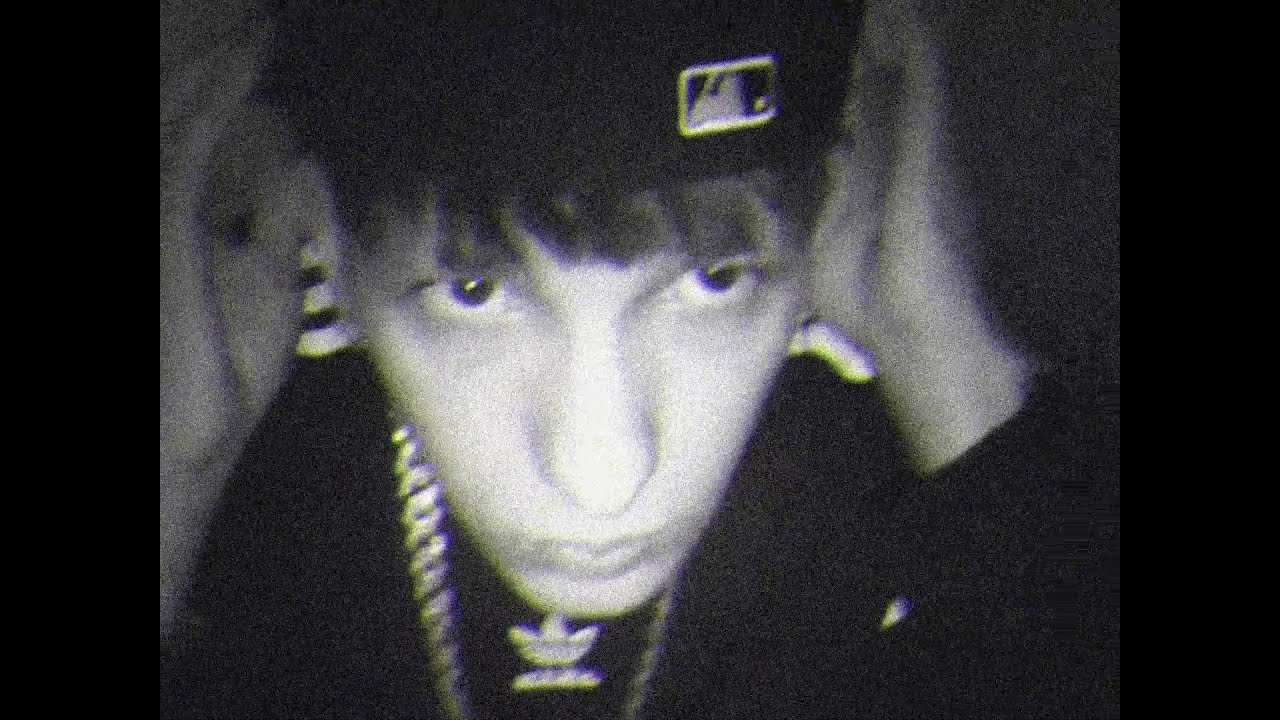 Blagh - Leave Me Alone (Video Oficial) - YouTube