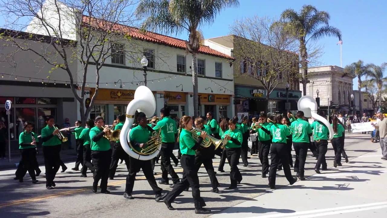 Ocean view middle school Seahawks marching band - YouTube