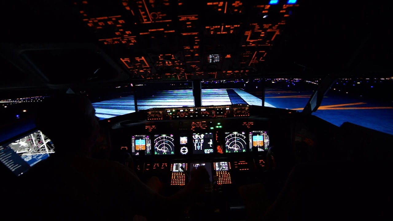 American Airlines Flight 225: Boston - (KBOS) RWY 9 Departure - YouTube