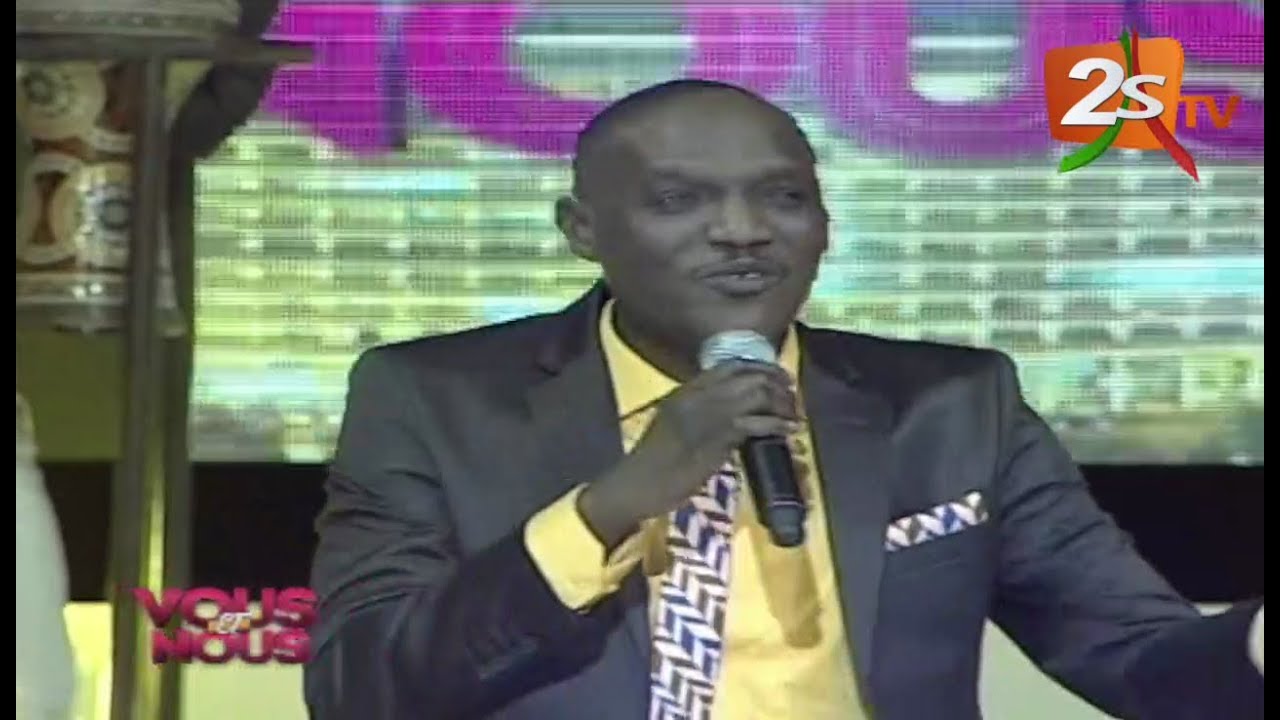 ALIOUNE MBAYE NDER EN LIVE SUR LE PLATEAU DE VOUS ET NOUS - YouTube