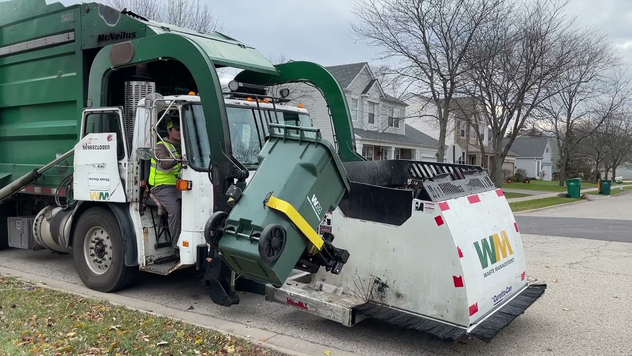 Old Front Loader With New Curotto Can- Autocar WXLL Garbage Truck - YouTube