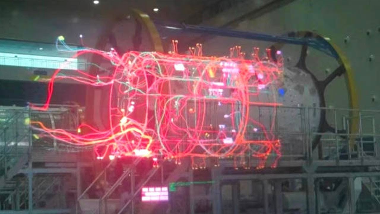 “虚实融合”太厉害！AR技术助力中国空间站精确总装！20230321 | 军迷天下 - YouTube