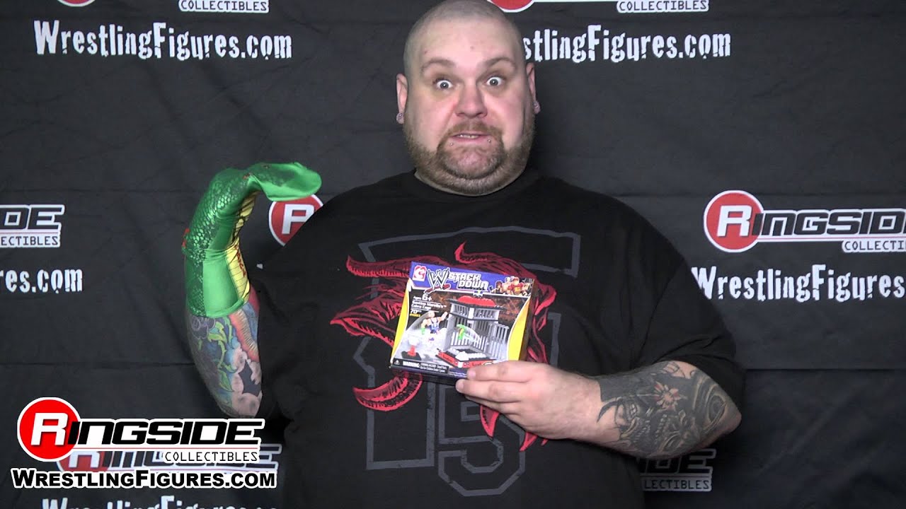WWE FIGURE INSIDER: Santino Marella - Cobra Cage WWE Stack Down Playset ...