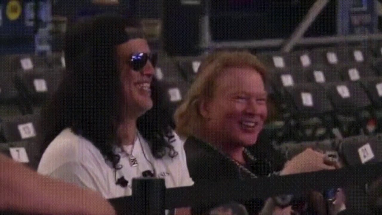 Axl Rose and Slash Joking Around & Sharing a Laugh Guns N' Roses Not In ...