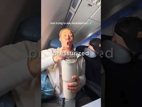 Never do this on a plane😳