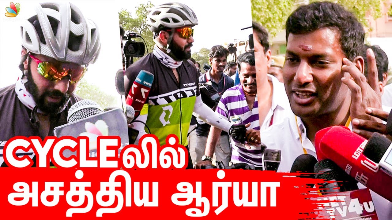 சைக்கிளில் வந்து அசத்திய ஆர்யா | Arya cycles to cast his VOTE for ...