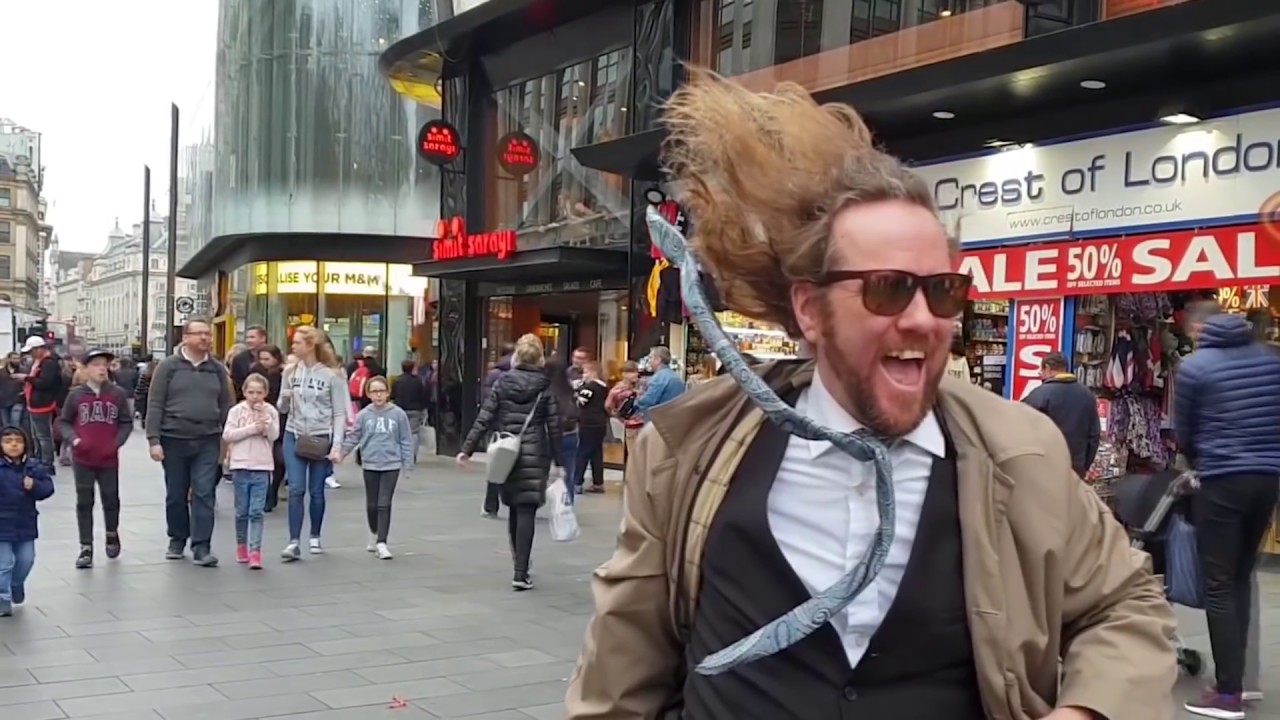 I 9 artisti di strada famosi nel mondo!🤡 - YouTube