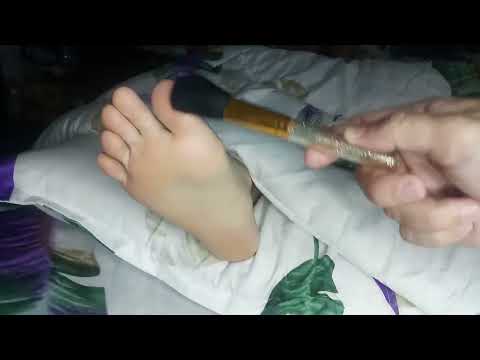 FEET TICKLE ASMR Make up brush Part 1