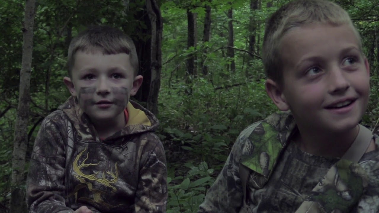 Broken Arrow Outdoors Youth Squirrel Hunt In KY - YouTube