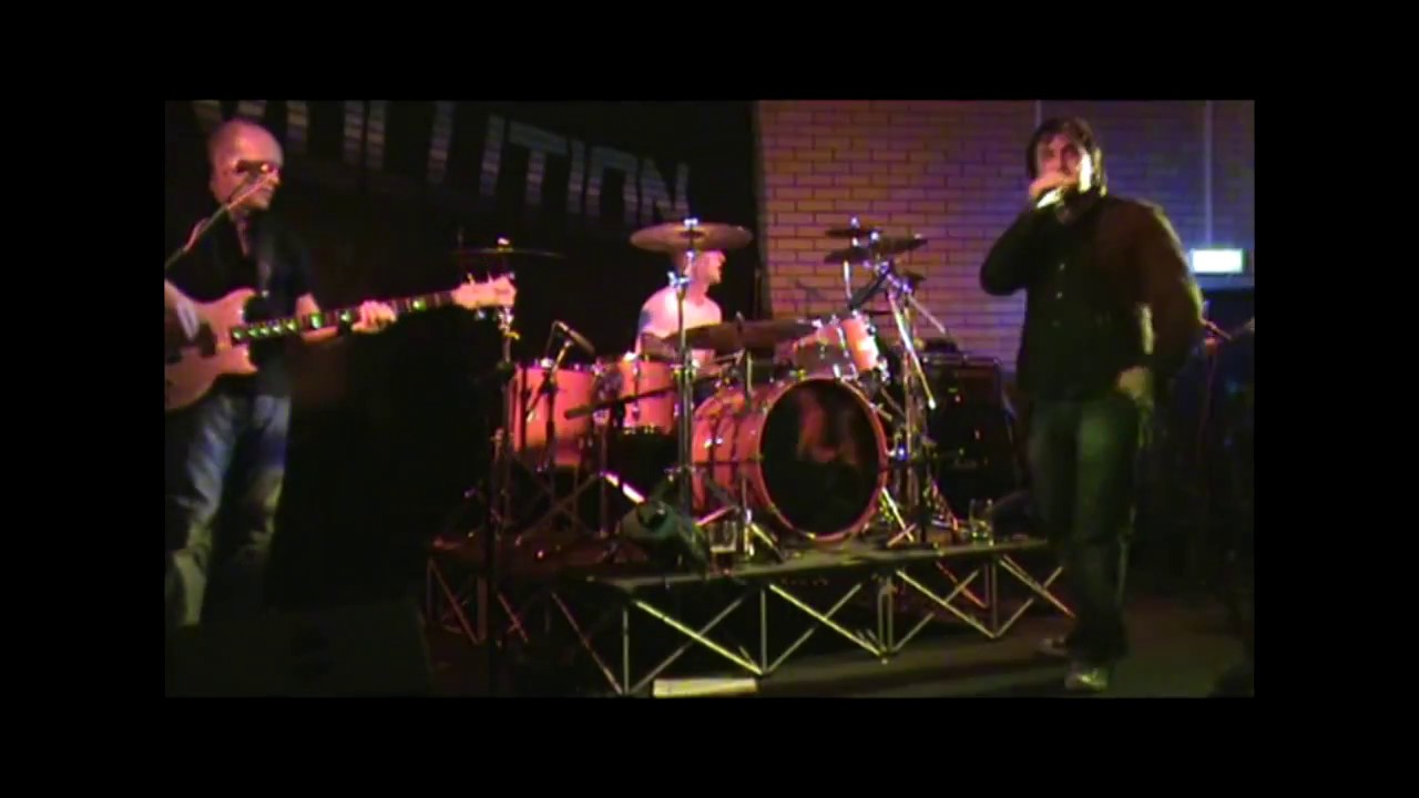 Rick Cook: drum solo, 2 Feb 2008 - YouTube