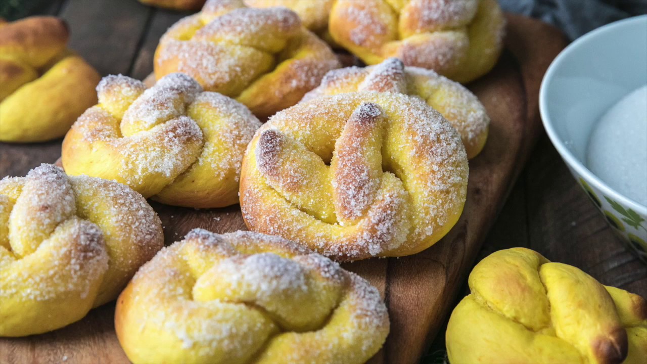 Sockerkringlor – Så formar du kringlor. - YouTube