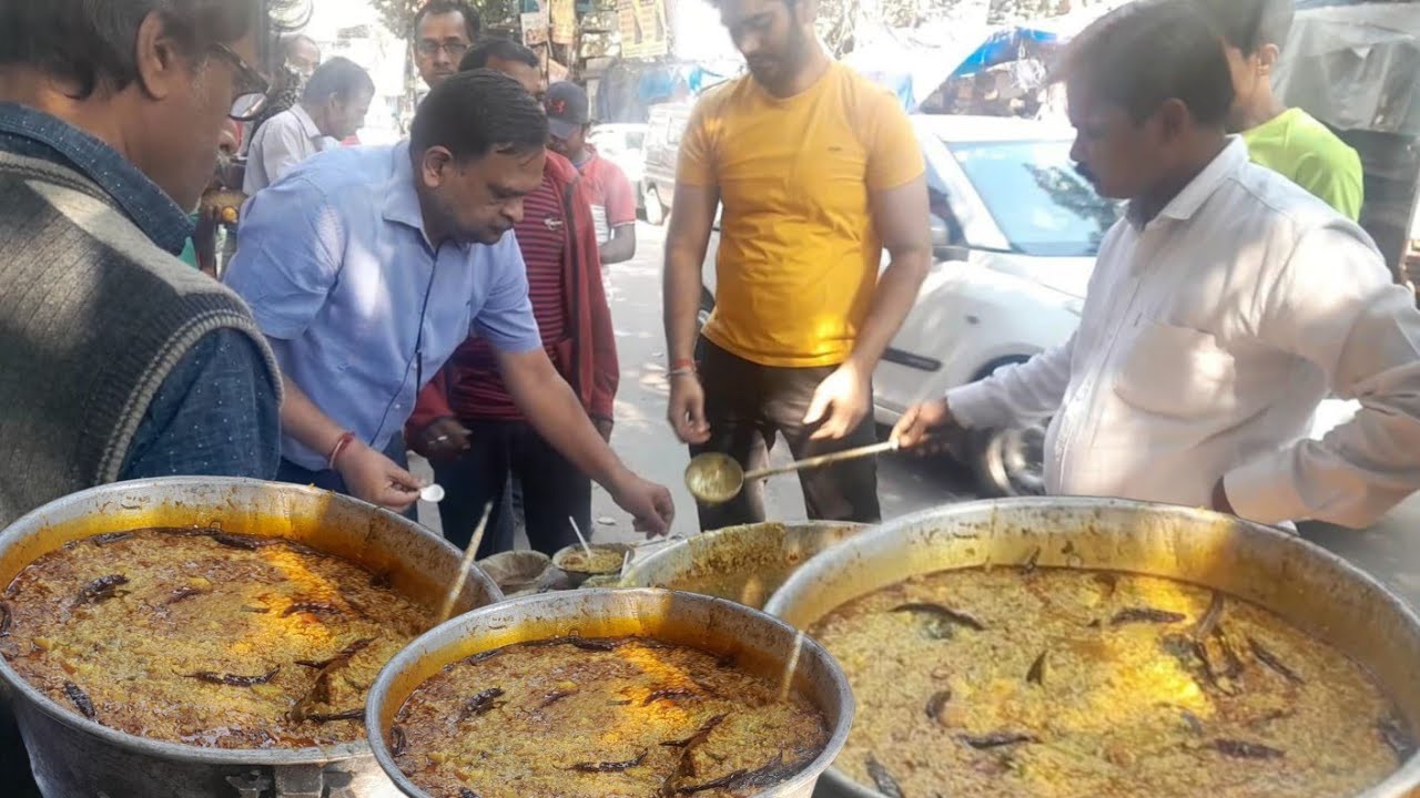 Free Prasad Distribution For All People || Free Food Distribution - YouTube