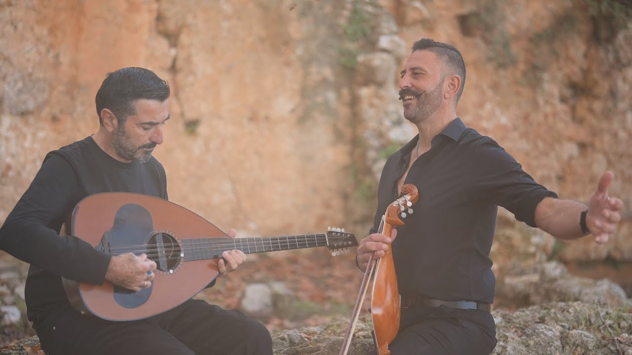 ΑΓΓΕΛΆΚΗΣ ΜΑΝΏΛΗΣ-ΣΕΙΣΑΚΗΣ ΓΙΑΝΝΗΣ-ΓΕΛΑ ΜΟΥ.....ΧΑΜΟΓΕΛΑ ΜΟΥ..... - YouTube