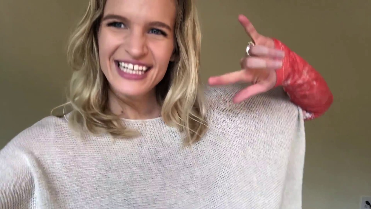 How to Sign True Colors - YouTube