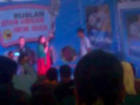 Mallika karki & gopal lamichhane dance in syangja sitihal - YouTube