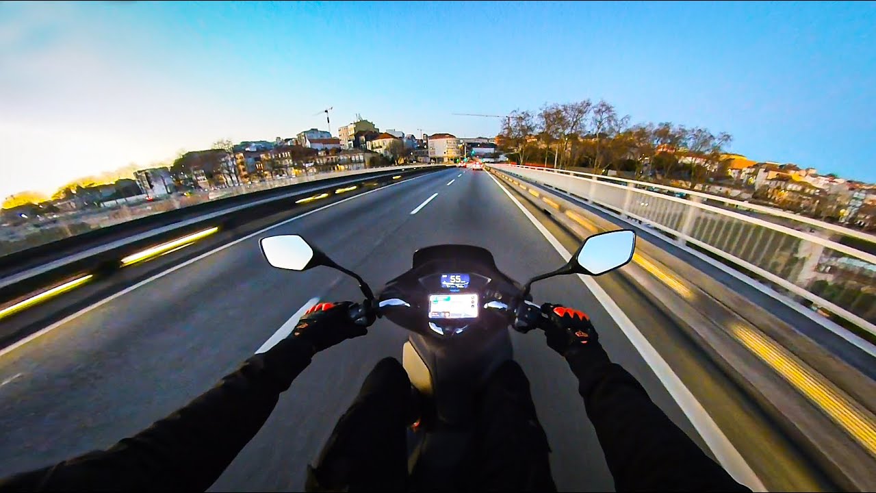 POV: HONDA PCX Evening Scooter Ride in Porto, Portugal - YouTube