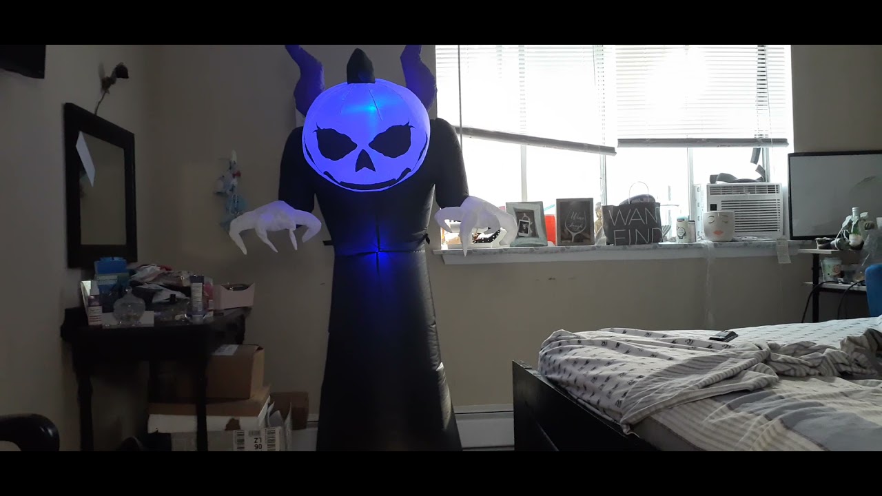 Unboxing/reviewing New for 2021 airblown inflatable creeper reaper ...