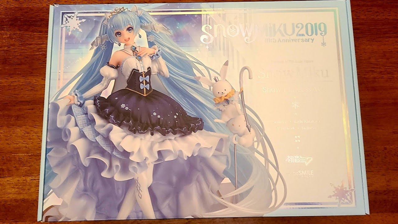Snow Miku 2019 Snow Princess 1/7th Scale Figure Unboxing - YouTube