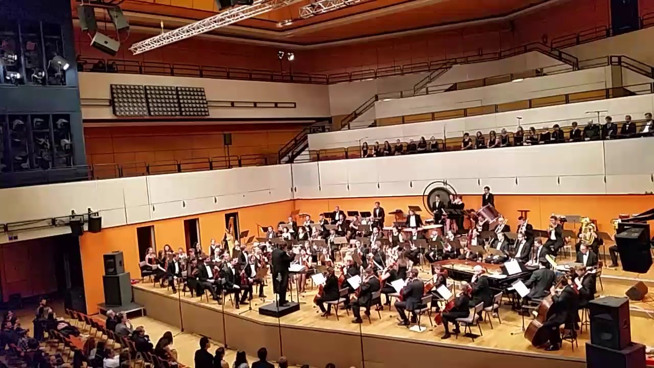 PREDATOR Theme Alan SILVESTRI Prague Film Orchestra - YouTube
