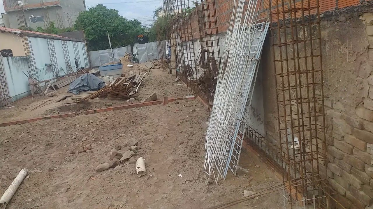 Amarrando as ferragem das vigas baldrame - YouTube