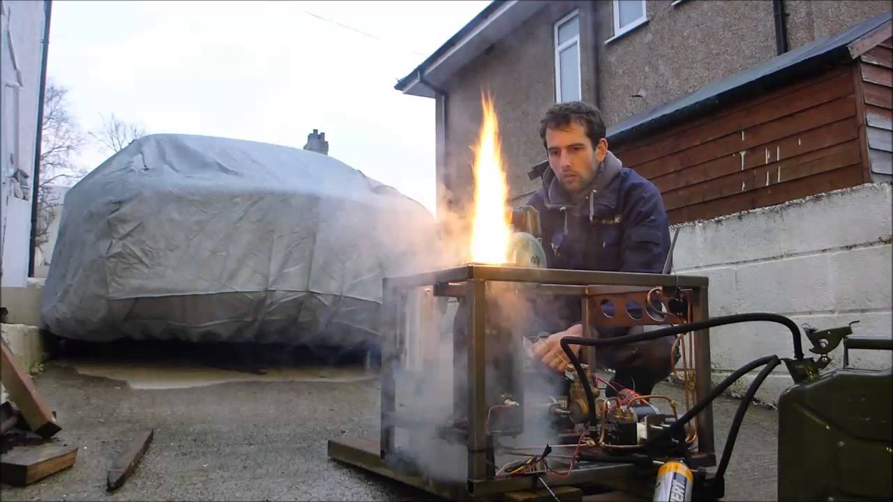Jet engine combustor test - YouTube