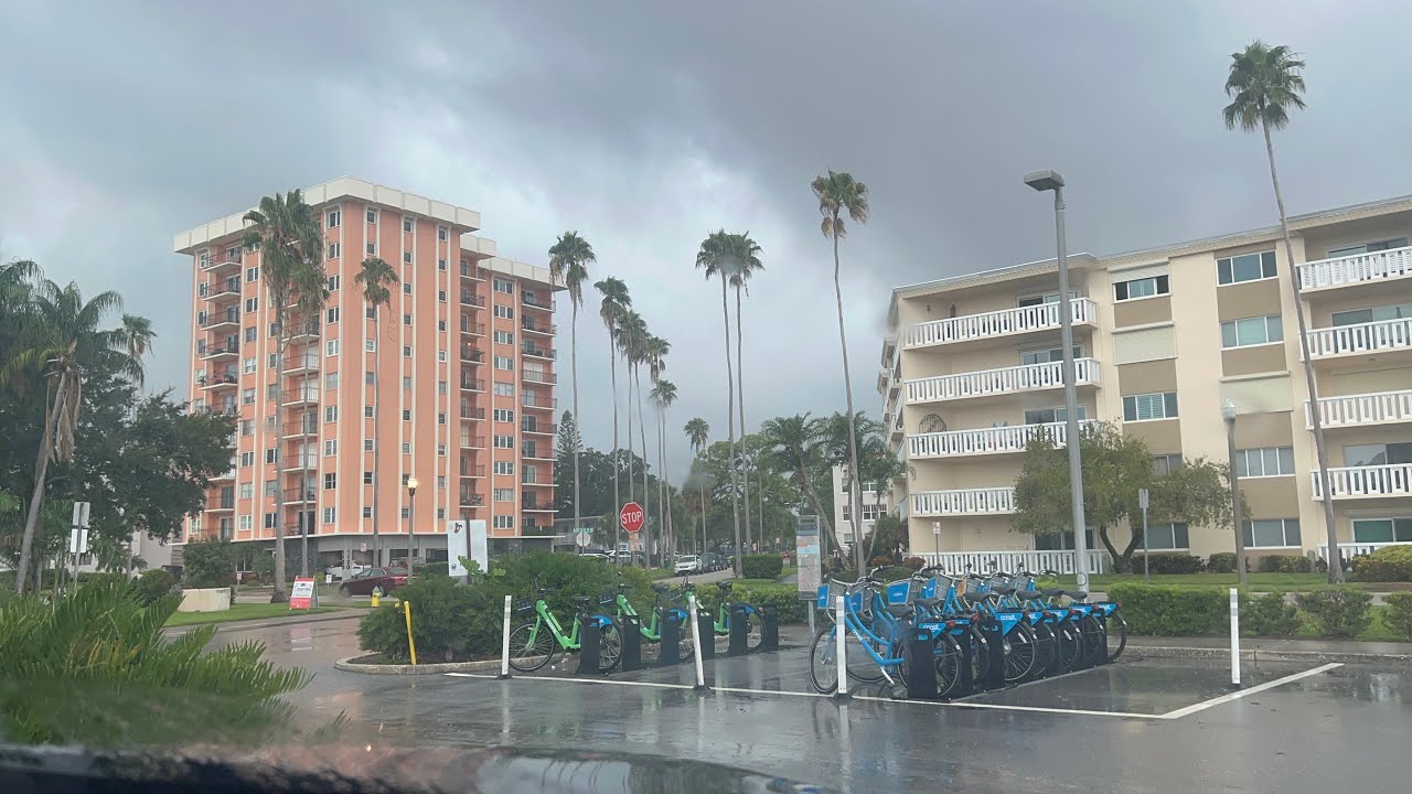 Thunderstorm Outflow Clouds and Windy - YouTube