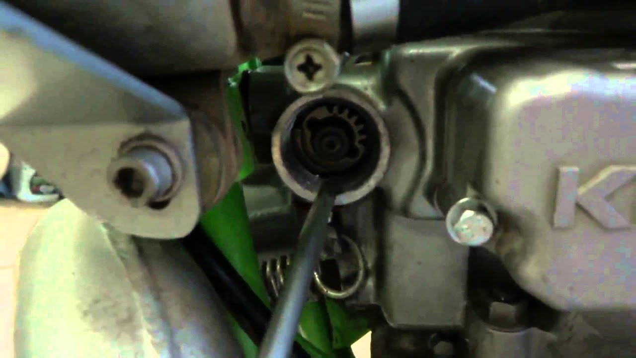 KDX 220 power valve KIPS test - YouTube