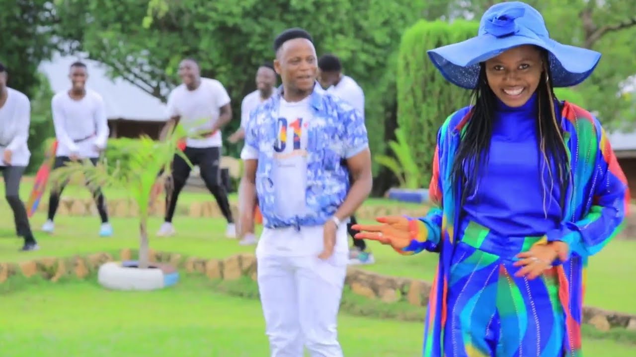 Garzali Miko (Takun Soyayya) Latest Hausa Song Original Video 2020# Ft ...