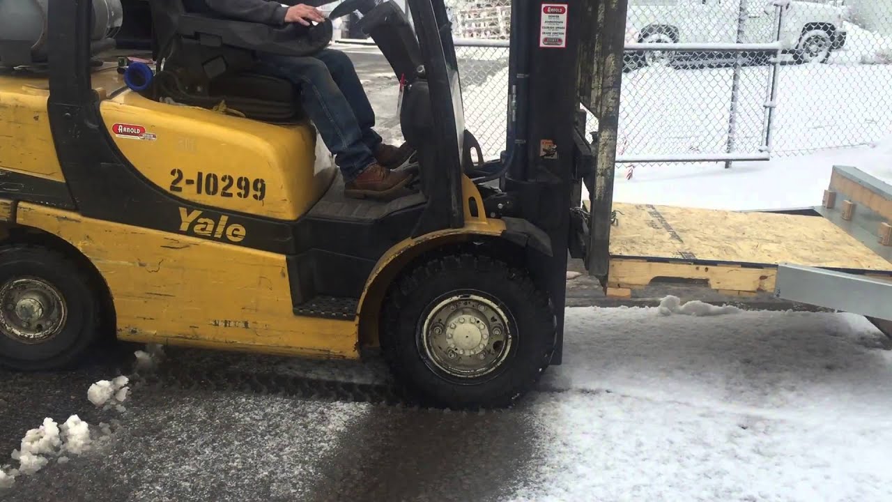 Fork Lift Snow Plow - YouTube
