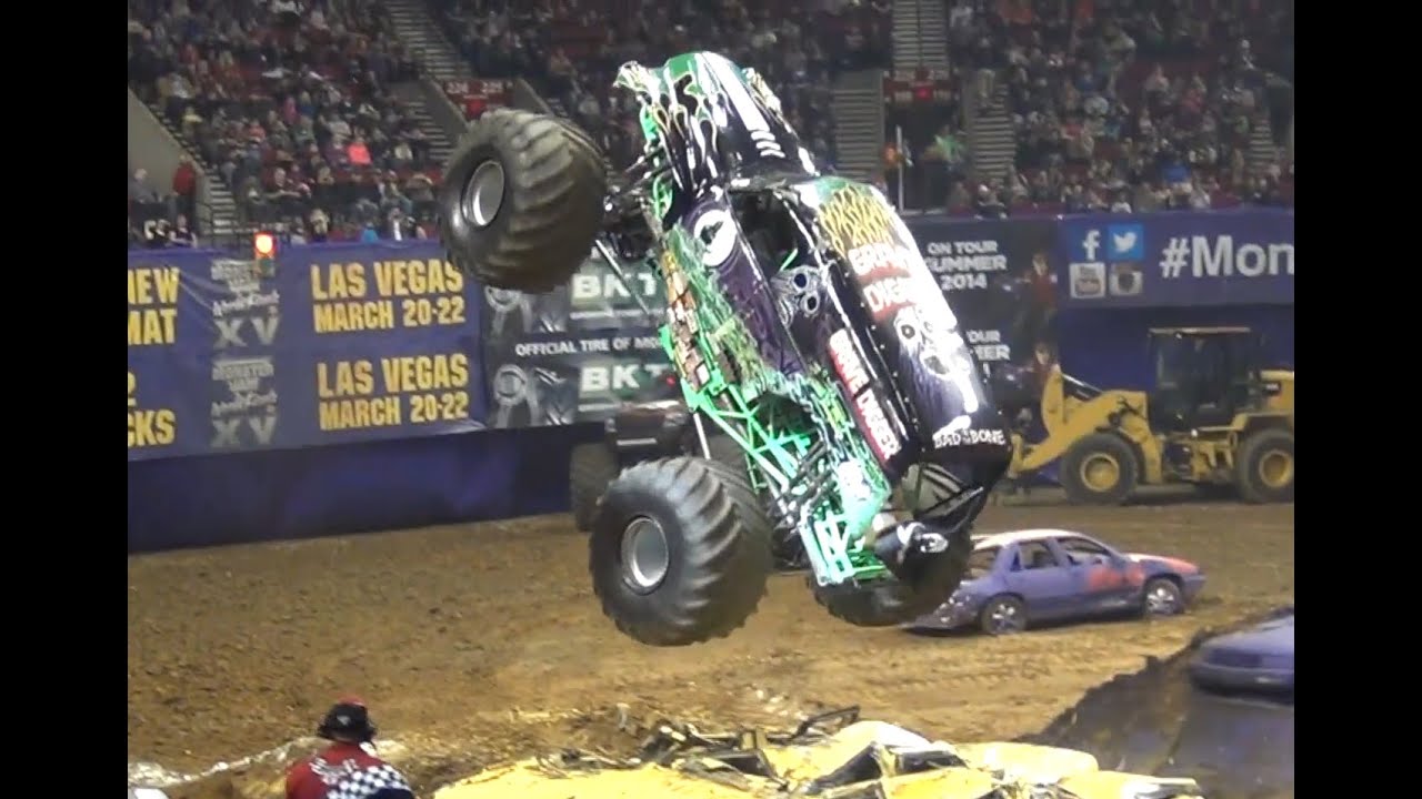 Monster Jam : Racing @ Portland 2014 - YouTube