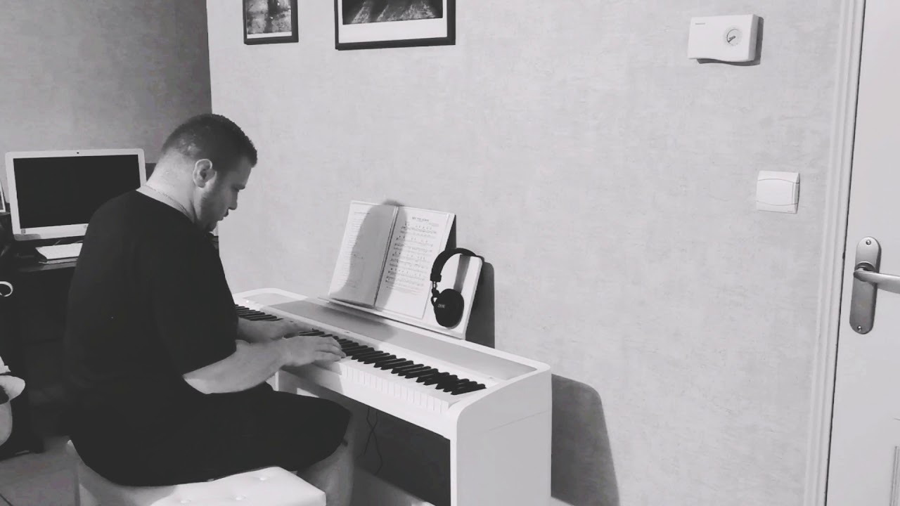 MISTRAL GAGNANT PIANO LUDOVIC - YouTube