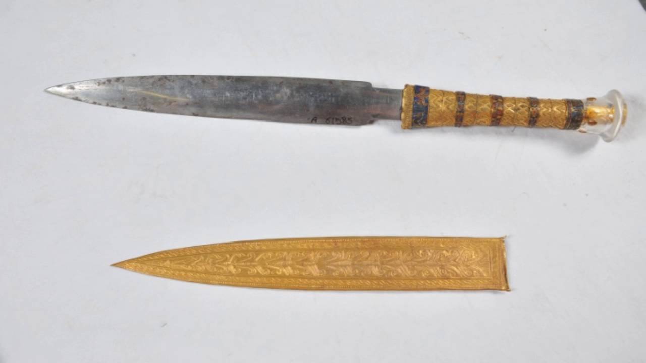 METEORITE DAGGER? King Tut's Dagger is from space! - YouTube