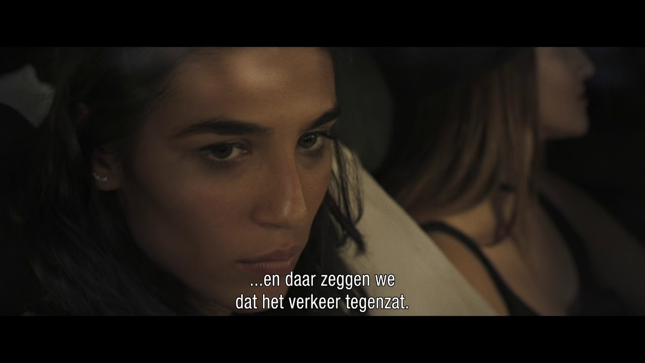 Unhinged - Officiële trailer - YouTube