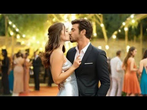 Emin Günenç ve İlsu Demirci öpüşme sahnesinden sonra adeta çılgına döndüler