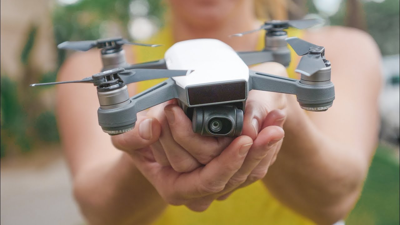 DJI SPARK flying in HIGH WIND - YouTube
