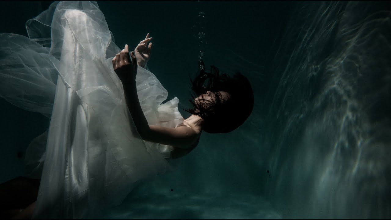Drowning- Cinematic video Sony a7s3/ S-log3 - YouTube