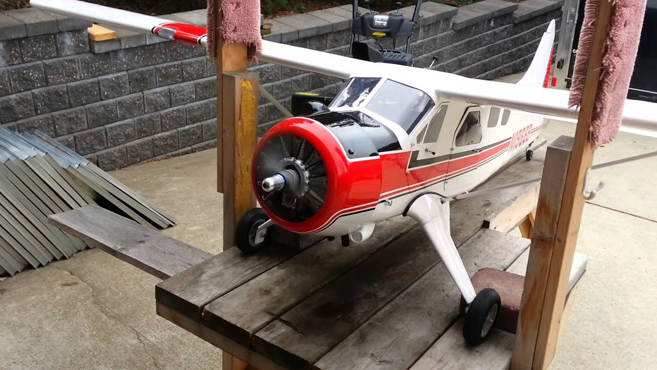 Hangar 9 Giant Scale DHC-2 Beaver & 33gx Evolution Engine - YouTube