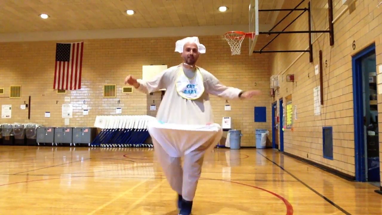 PhysEdZone: "Baby Shark" PE Dance Fitness Warm-Up | Brain Break - YouTube