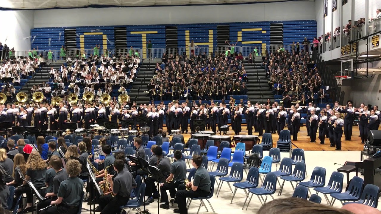Christmas in O'Fallon | OTHS Marching Panthers | White Canvas 2017 ...