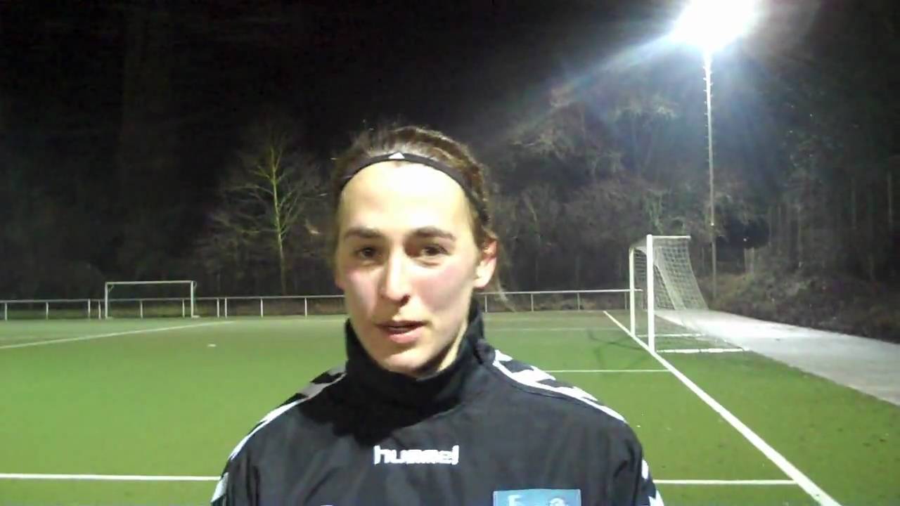 Anne van Bonn zum Champions League Spiel FCR 01 Duisburg - Arsenal ...