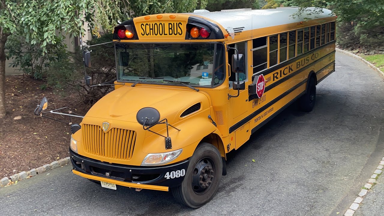 Bus 4080 Takeoff - 2014 IC CE Maxxforce 7 - YouTube