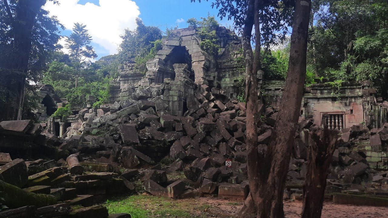 Travel to Beng Mealea temple in cambodia - YouTube
