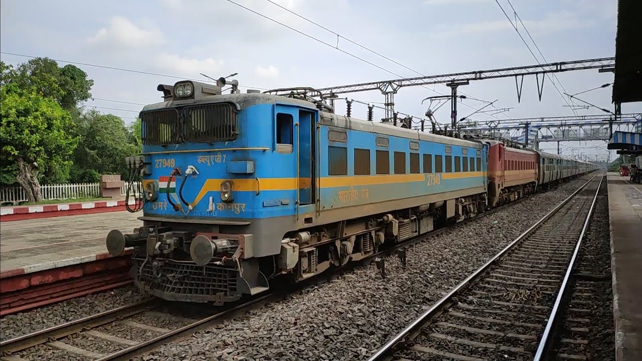 Loco Failure Suffered Bhuj Shalimar Express races towards its ...