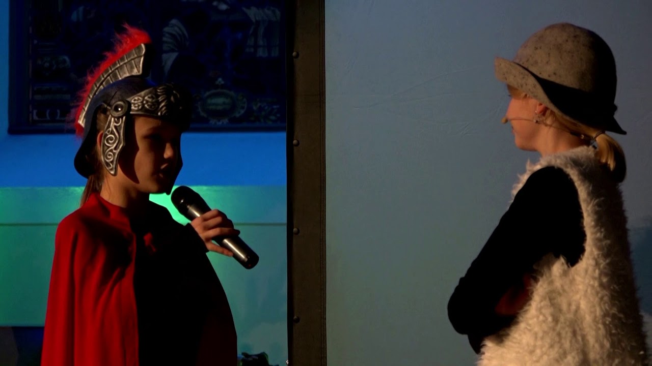 Rap Battle - YouTube