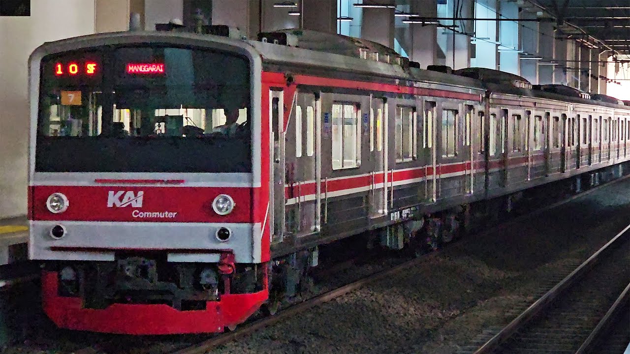 Stasiun Sudirman Baru/BNI City: Kompilasi KRL Commuter Line [4K] | JR 205, TM 6000, EA 203 - YouTube