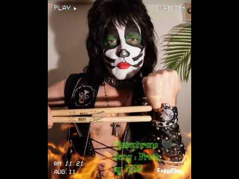 KISS - Catman 💚 ( Eric Singer 💚🐈) - Freak - by KISS - My montage 🖤 ...